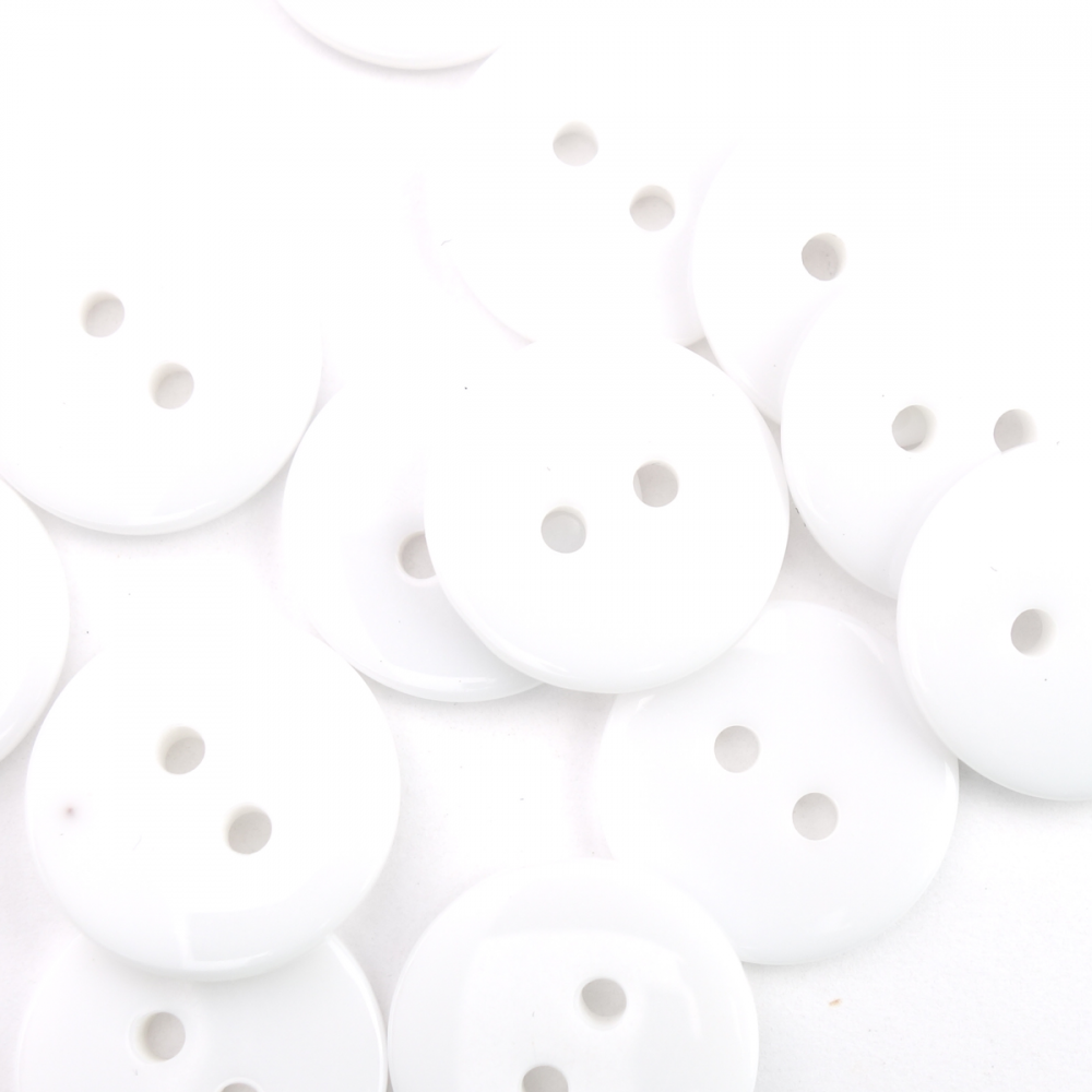 Basic Hvit - 18 mm Resin Knapp - Stofflykke.no